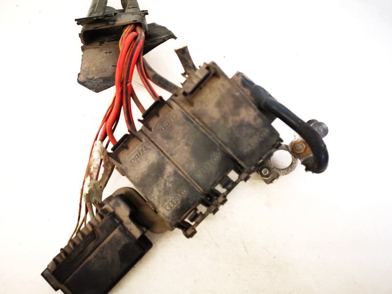 5z0937548c used Fuse box Volkswagen Polo 2006 1.4L - EIS01328929 | Used ...