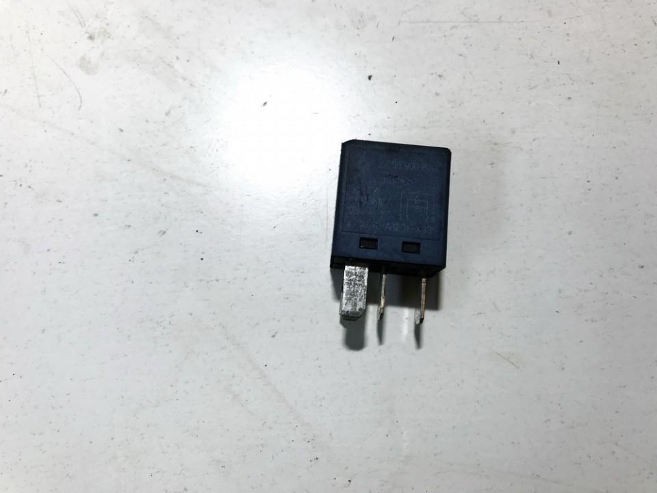 8200900820 Renault Megane 2005 Relay module | EuroImpex