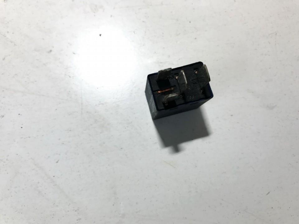 8200900820 Renault Megane 2005 Relay module | EuroImpex