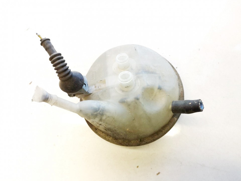8e0611301 used Brake Master Cylinder Reservoir Volkswagen Passat 2003 1 ...