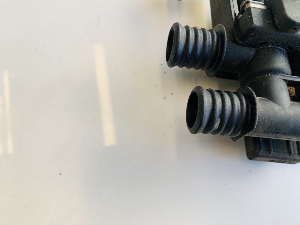 6411693170804 1147412181 Heater Control Valve (Auxillary Heating) BMW 5 ...