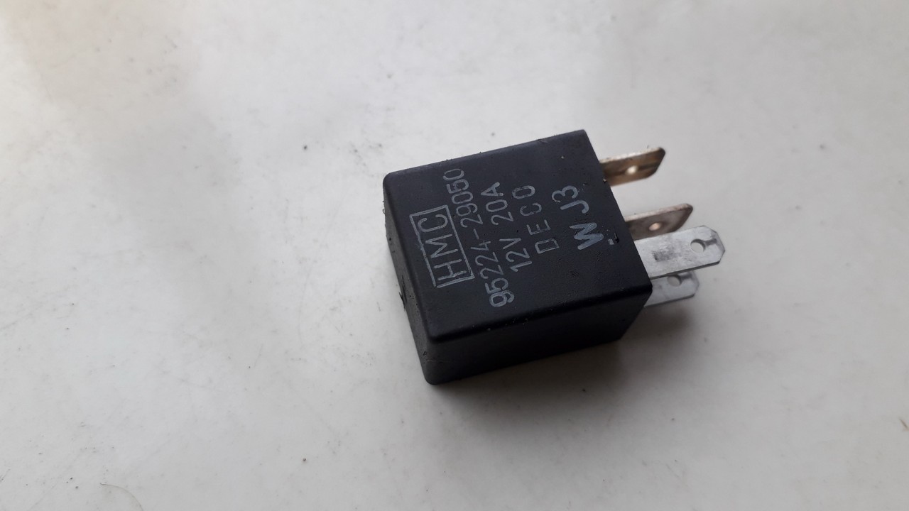 9522429050 95224-29050 Relay module Hyundai Matrix 2001 1.5L ...