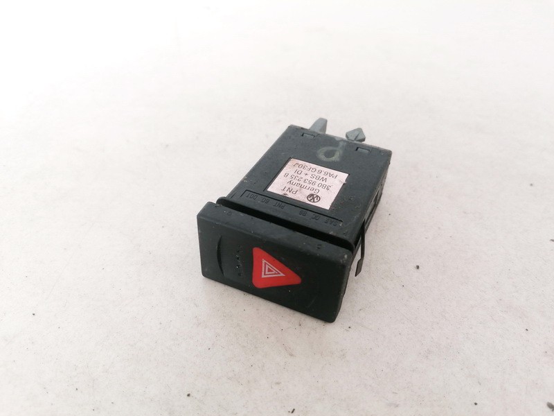 3B0953235B USED Hazard switch Volkswagen Passat 1999 1.8L 5EUR EIS01209055 | Used Auto Parts Shop