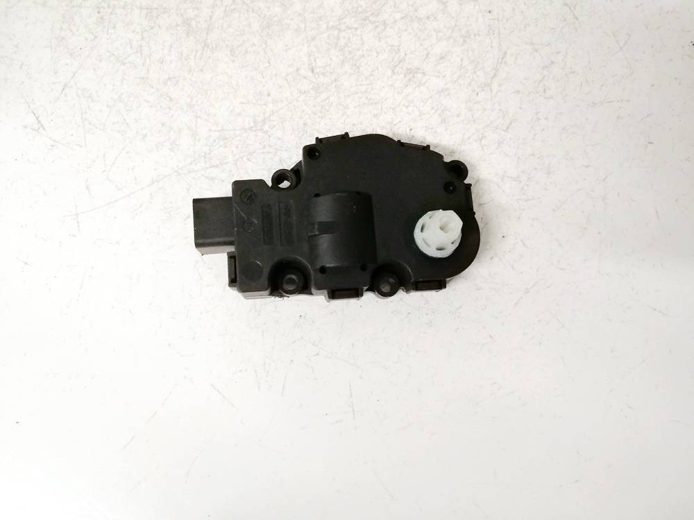 EFB430 410475520, 412650750 Heater Vent Flap Control Actuator Motor BMW ...