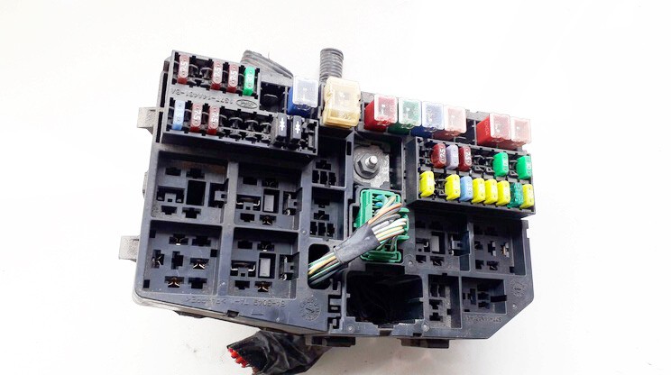 1s7t14142aa 1s7t-14142-aa, 7154-3256 Fuse box Ford Mondeo 2006 2.0L ...