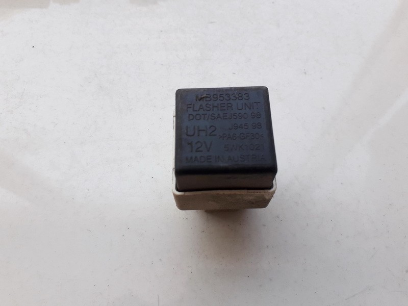 MB953383 5WK1021 Relay module Volvo S40 1999 1.9L 4EUR EIS00819102 ...