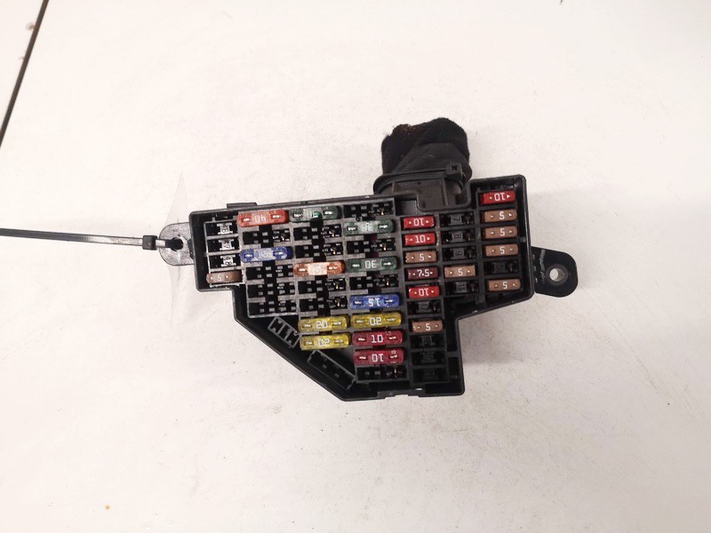 Volkswagen Jetta 2006 Fuse box | EuroImpex