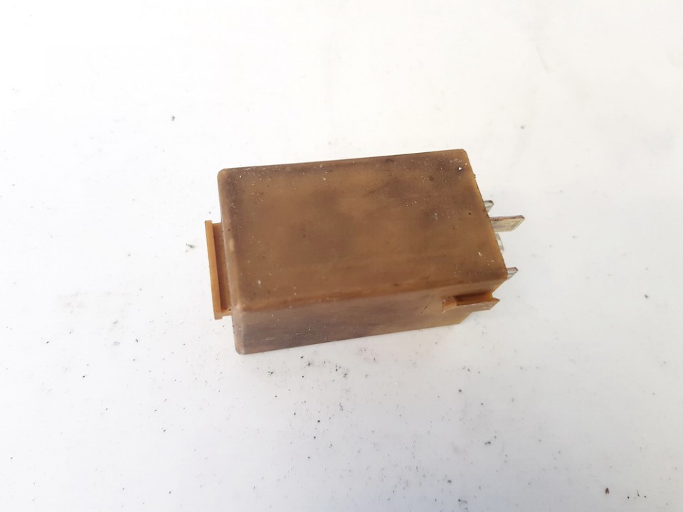 61368384505 61.36-8384505 Relay module BMW 5-Series 2005 - EIS01299135 ...