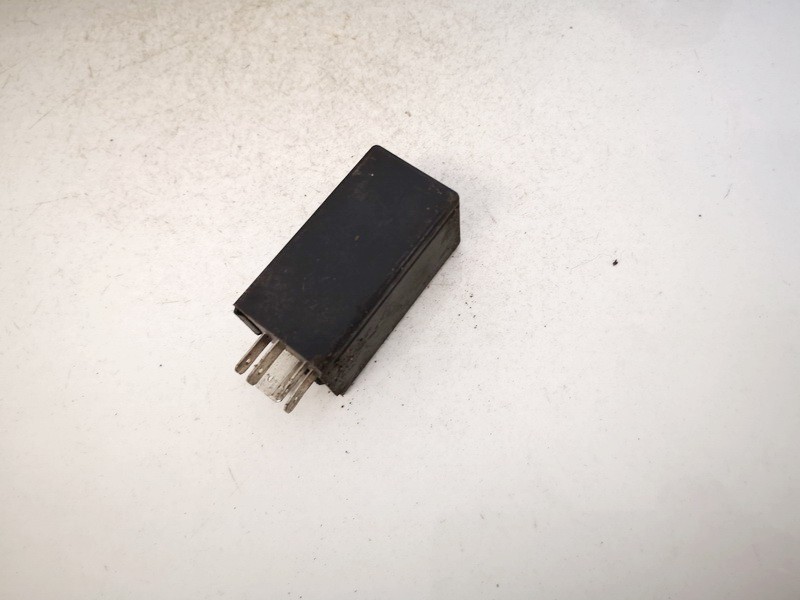 813919082a 5kd004155-08 Relay module Audi 100 1990 - EIS01609146 | Used ...