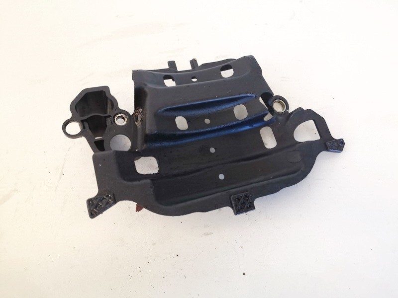 06d103623a used Oil filter adapter (bracket - flange, Oil Filter ...