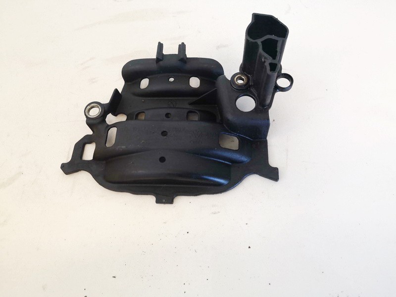 06d103623a used Oil filter adapter (bracket - flange, Oil Filter ...