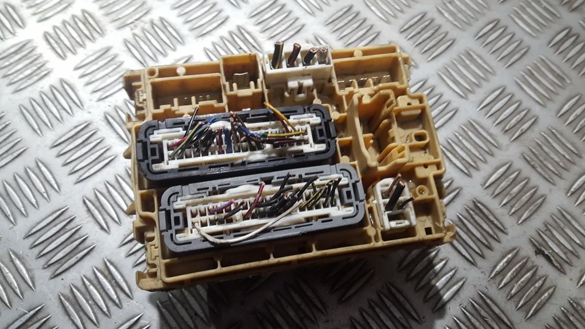 9098702012 90987-02012 156700-1570 Fuse box Toyota Celica 2001 1.8L ...