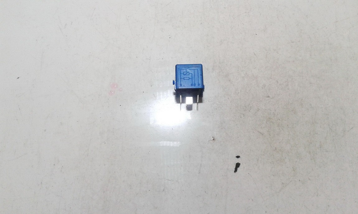 8364581 61.36-8364581, 61368364581 Relay module BMW 3-Series 2000 2.0L ...