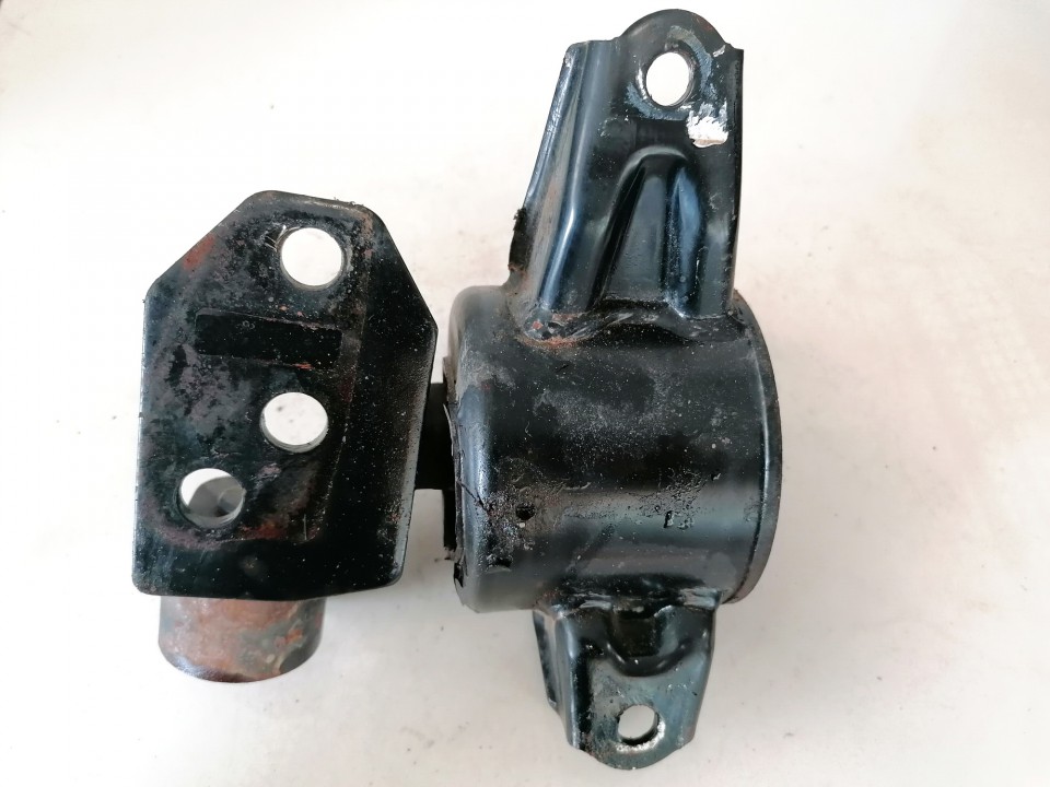 used used Engine Mounting and Transmission Mount (Engine support) Kia ...