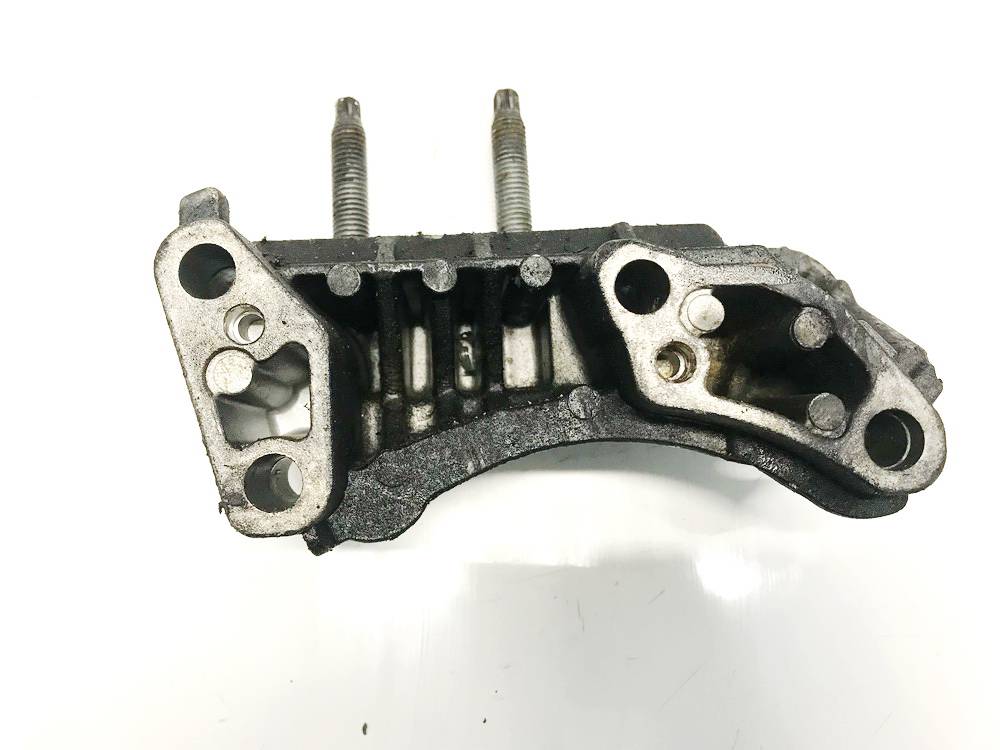 USED USED Engine Mount Bracket and Gearbox Mount Bracket Ford Focus ...
