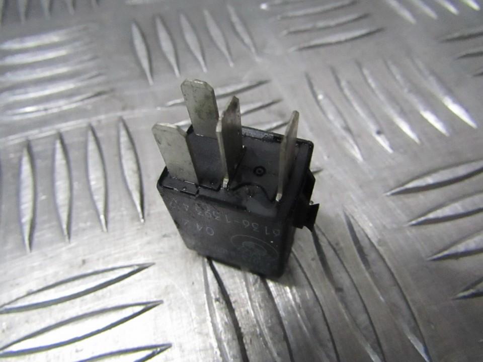 v23073b1005x18 v23073-b1005-x18 Relay module BMW 5-Series 1993 ...
