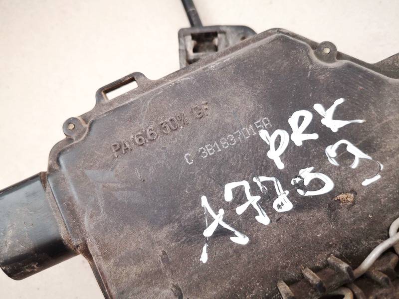 3b1837015a used Door Lock Mechanism - front left side Skoda Octavia ...