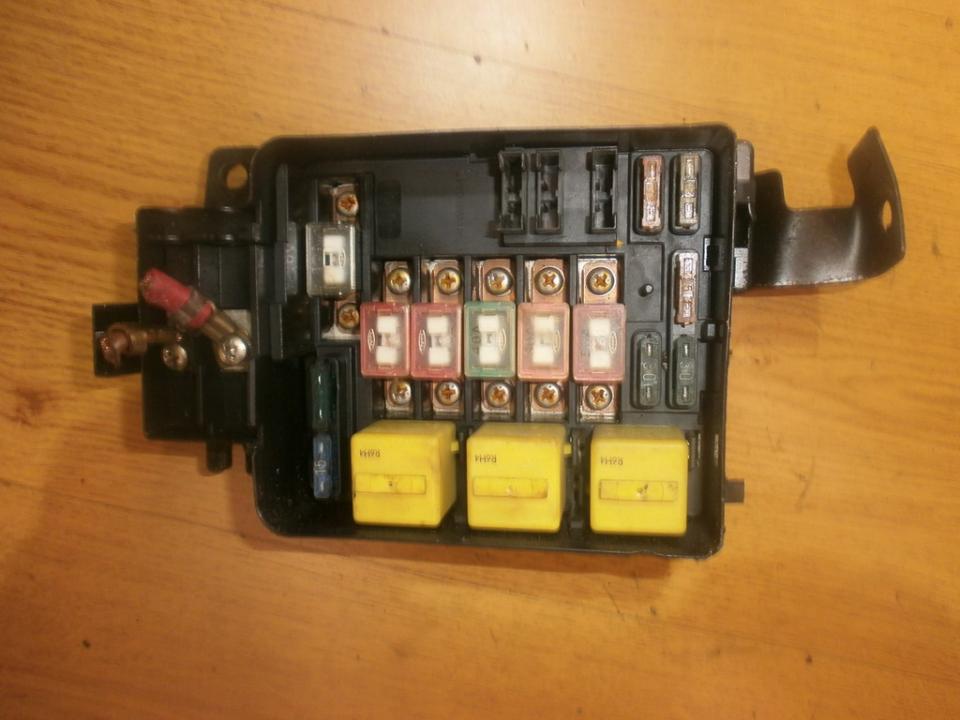 Fuse box Rover 400-Series 1996 1.4L - EIS00019289 | Used Auto Parts Shop