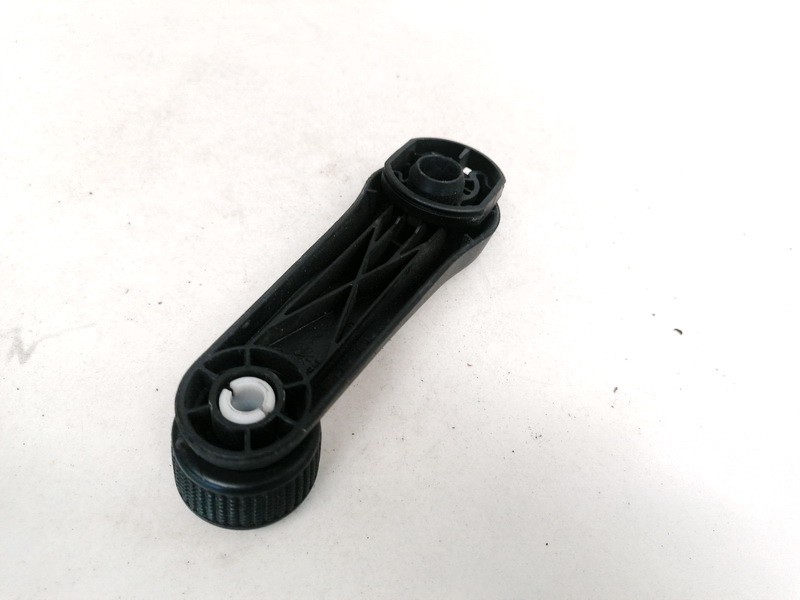 1H0837581D USED Window Crank Handle Volkswagen Golf 1999 1.9L ...