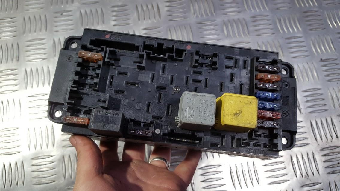 2035451701 5DK008485-40 Fuse box Mercedes-Benz C-CLASS 2004 2.2L ...