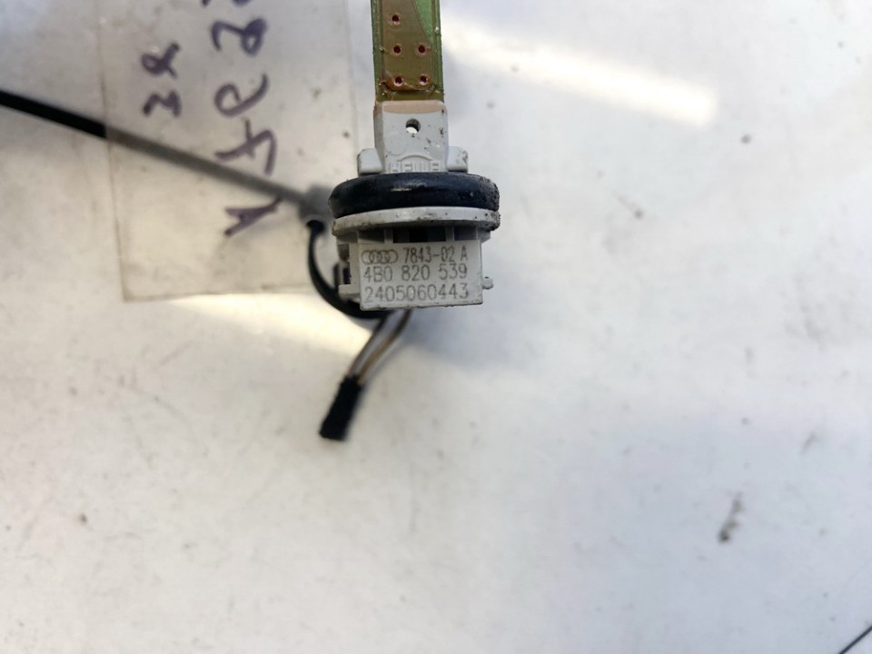 4B0820539 2405060443 Intake Air Temperature Sensor (Cabin Air ...