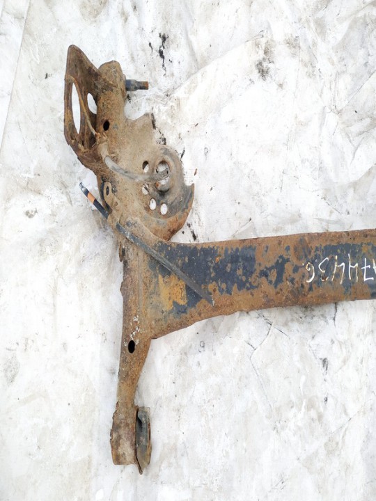 used used Rear subframe Toyota Yaris Verso 2000 1.3L - EIS01569433 ...