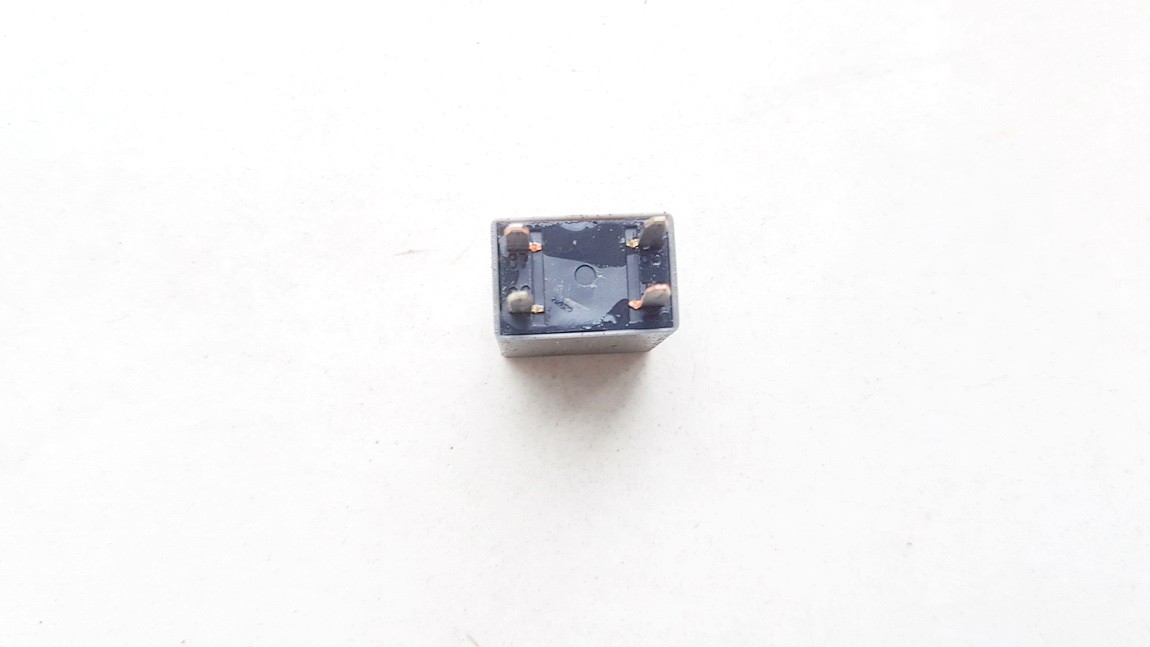 0k2a267740 used Relay module Kia Sportage 2009 2.0L - EIS00919445 ...