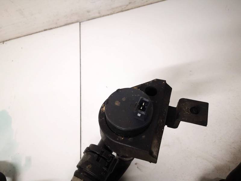 64216917700 64216917700-05 Auxiliary Coolant Water Pump (Heater Core ...