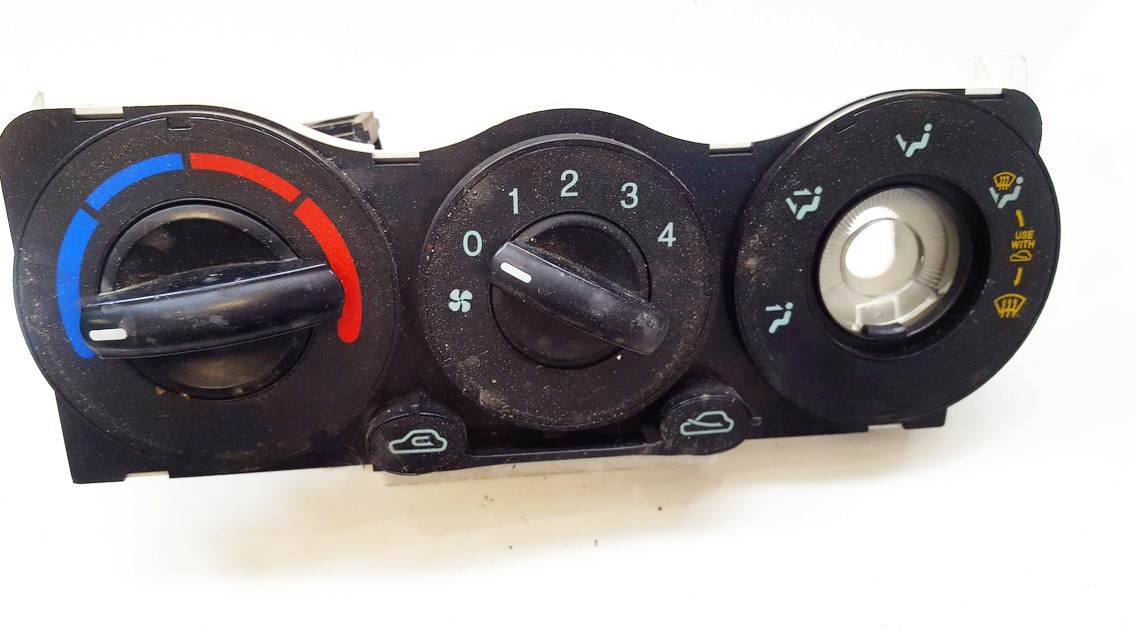 USED USED Climate Control Panel (heater control switches) Hyundai Getz ...