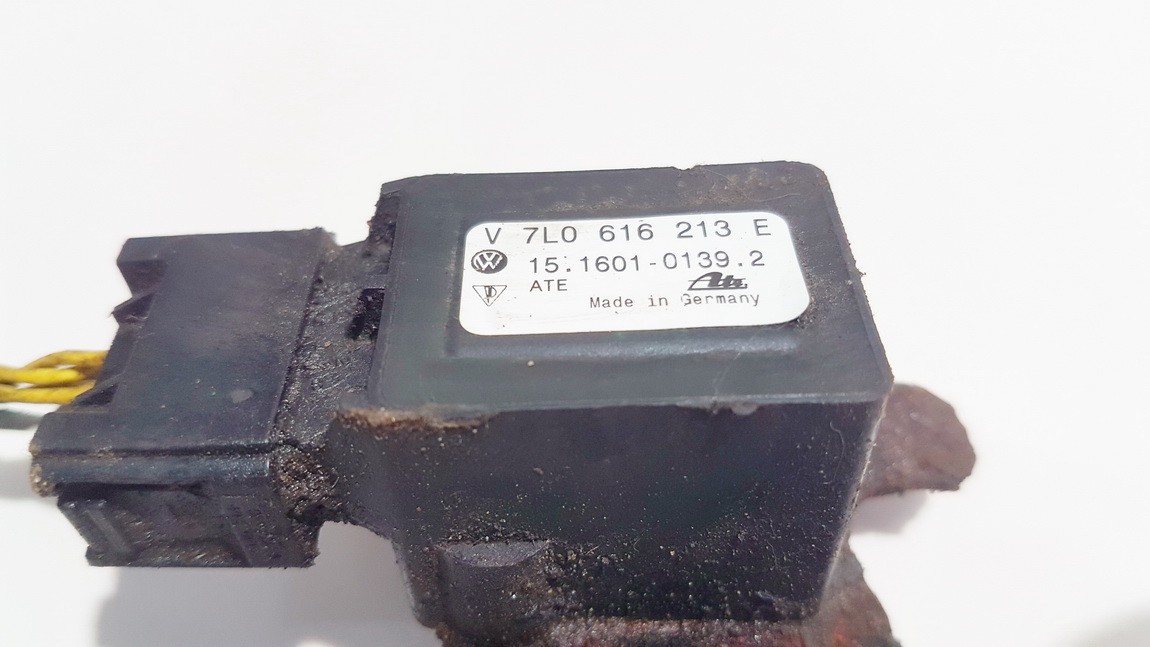 7l0616213e 15.1601-0139.2 Xenon Headlamp Leveling Level Sensor ...