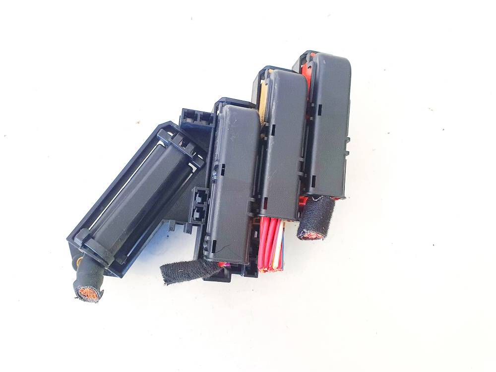 4e0941817 used Fuse box Audi Q7 2006 3.0L - EIS01719519 | Used Auto ...