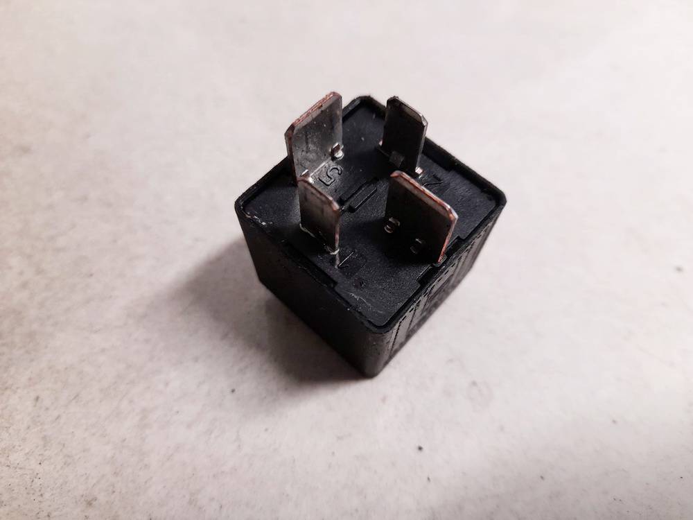 61366901469 6136-6901469,v23136-j6-x48 Relay module BMW 5-Series 2013 ...