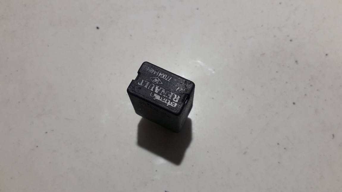 7700414484 used Relay module Renault Laguna 2002 1.8L - EIS00709558 ...