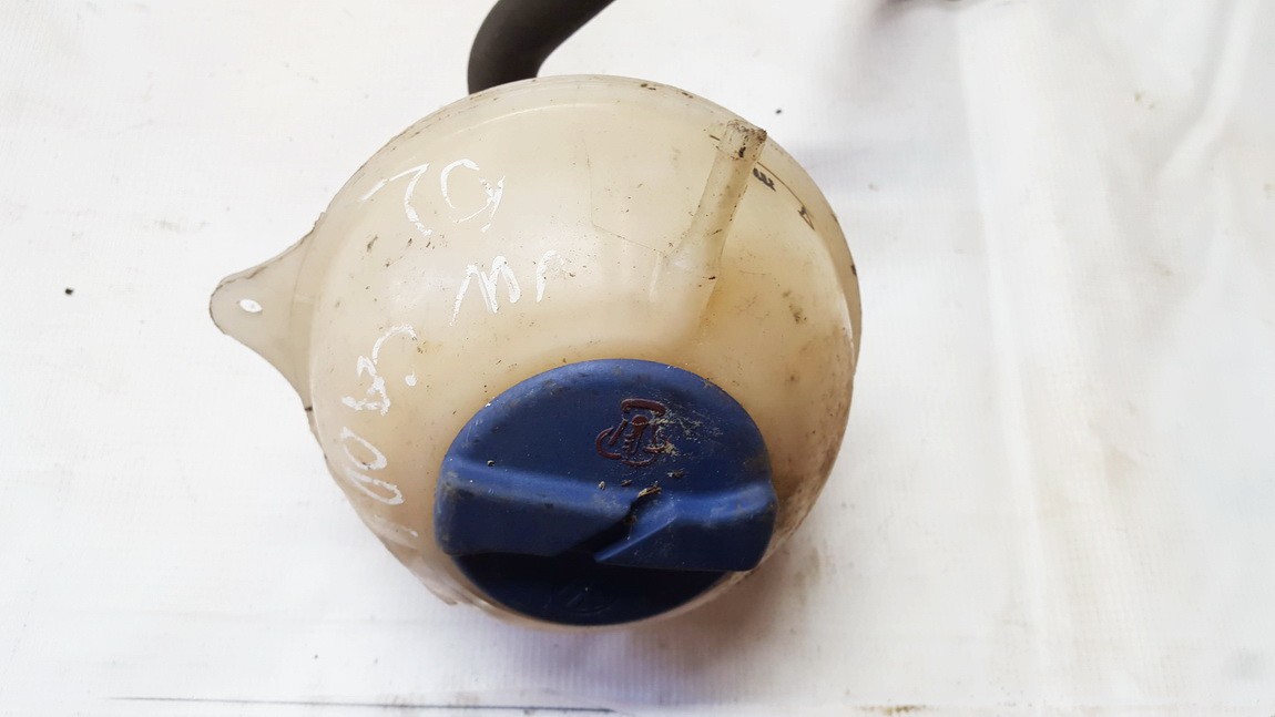 1h0121407 used Expansion Tank coolant (RADIATOR EXPANSION TANK BOTTLE ...