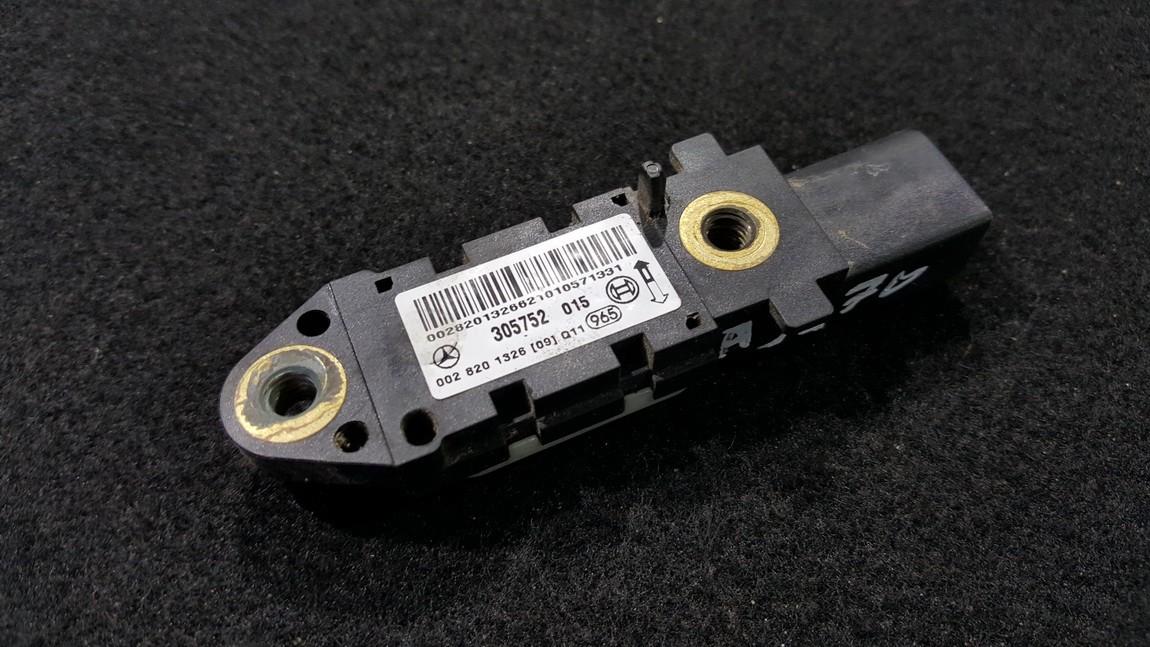 0028201326 305752015 Srs Airbag crash sensor Mercedes-Benz CLS-CLASS ...