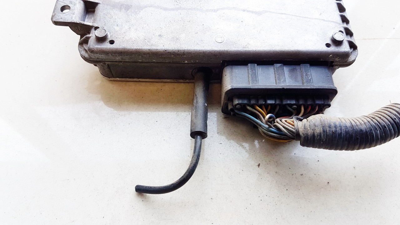 MKC104010 19064094 ECU Engine Computer (Engine Control Unit) Rover 200 ...