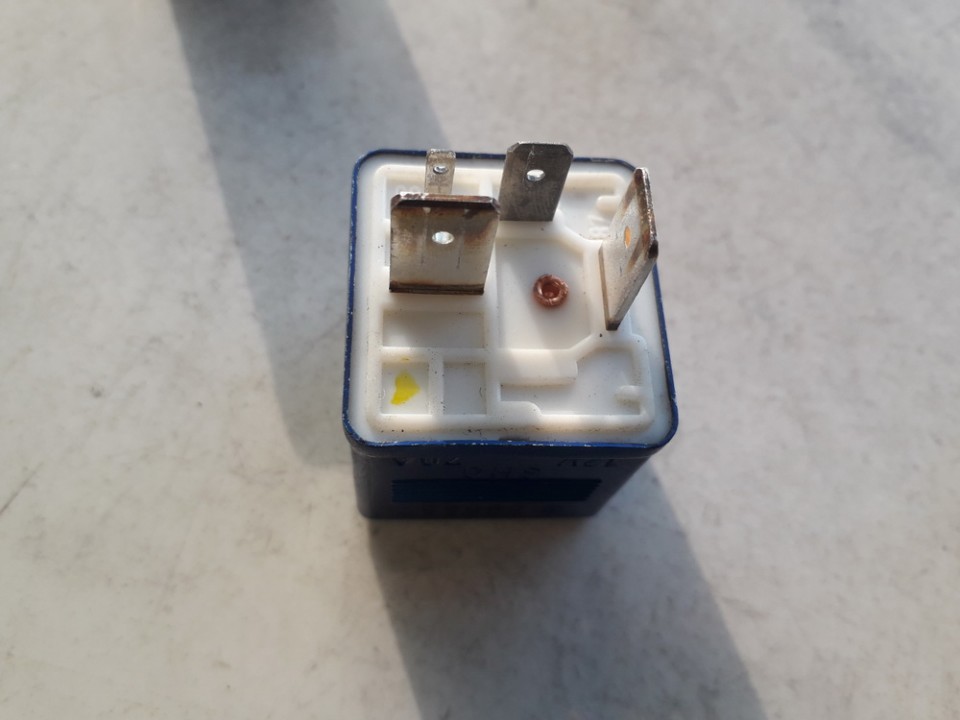 899587 USED Relay module Audi A3 2001 4EUR EIS00739699 | Used Auto ...