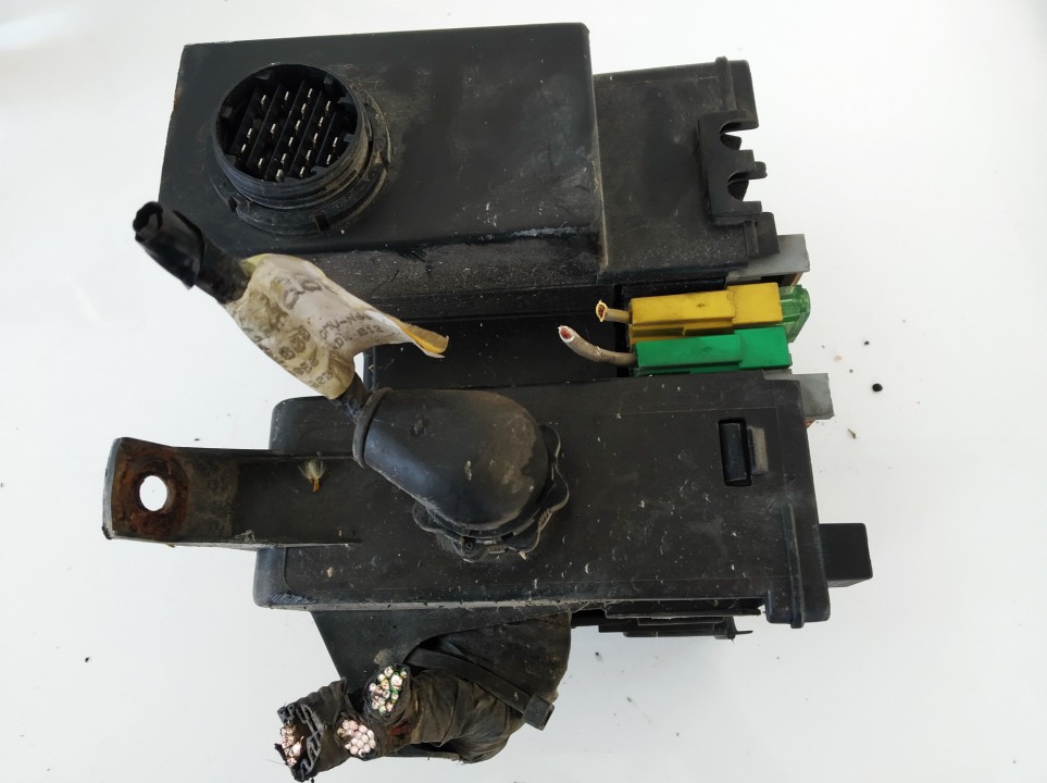 9628024480 311559 Fuse box Citroen Xsara Picasso 2000 1.6L ...