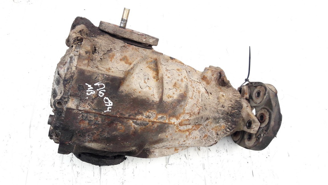 Ration 3.92 USED Rear differential assembly Mercedes-Benz E-CLASS 1997 ...