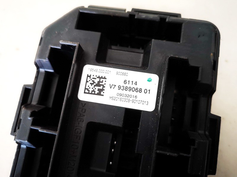 938906801 19549000001 Fuse box BMW 3-Series 2013 2.0L - EIS01429823 ...