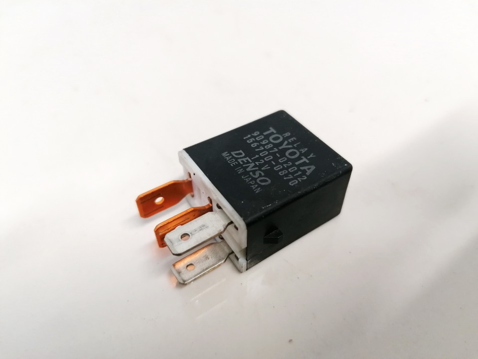 9098702012 90987-02012, 156700-08701 Relay module Toyota Previa 2001 2 ...