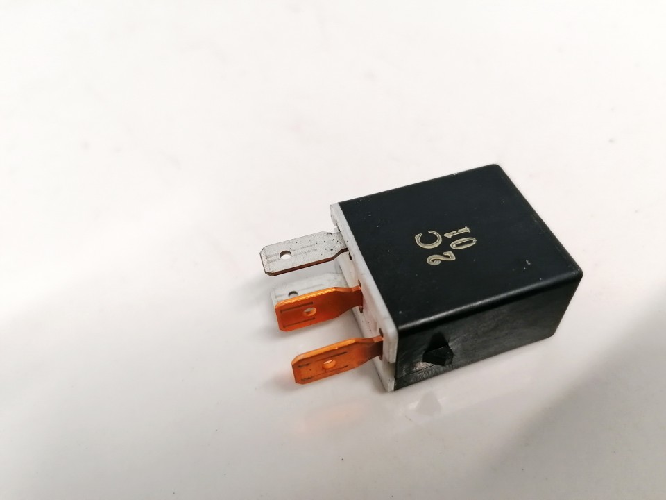9098702012 90987-02012, 156700-08701 Relay module Toyota Previa 2001 2 ...