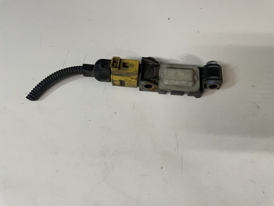 8E0959651B used Srs Airbag crash sensor Audi A3 2003 2.0L - EIS01619910 ...