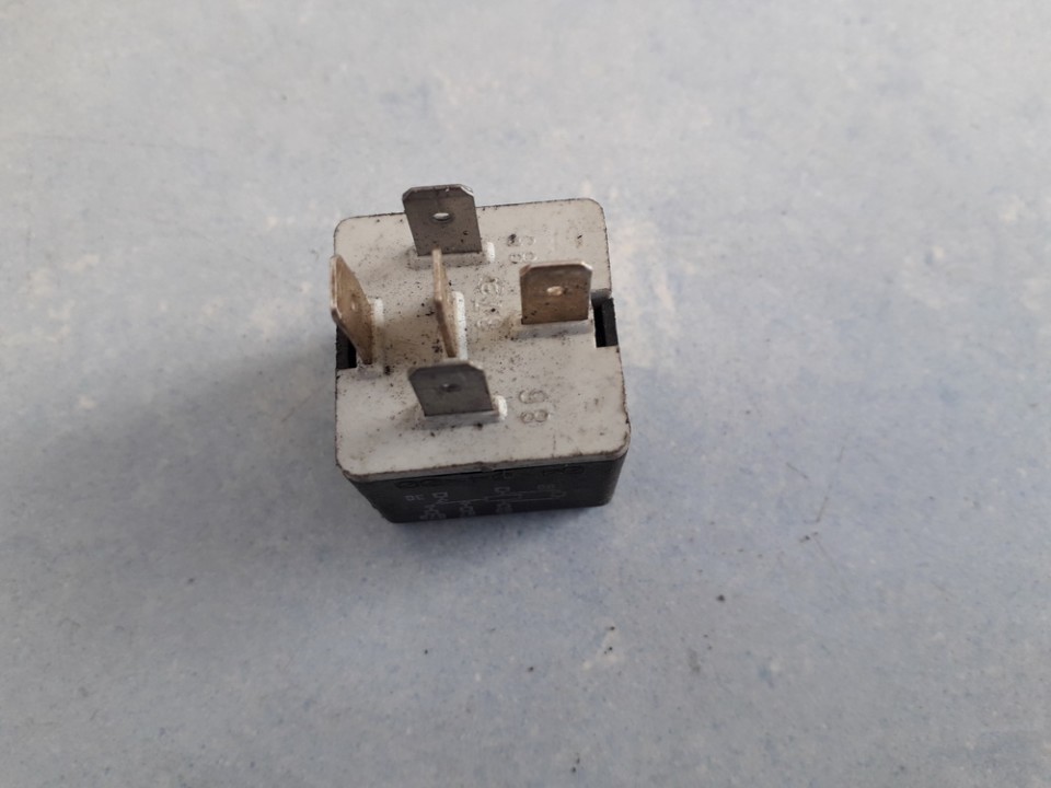 90191753 used Relay module Opel Vectra 1998 - EIS00669924 | Used Auto ...