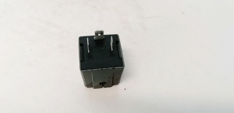 2042103 A73385 Relay module Peugeot 406 1997 1.9L - EIS01139949 | Used ...