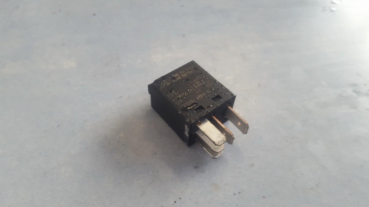7M0951253C 95VW10K705EA Relay module Audi A4 1995 0.0L 4EUR EIS00669952 ...